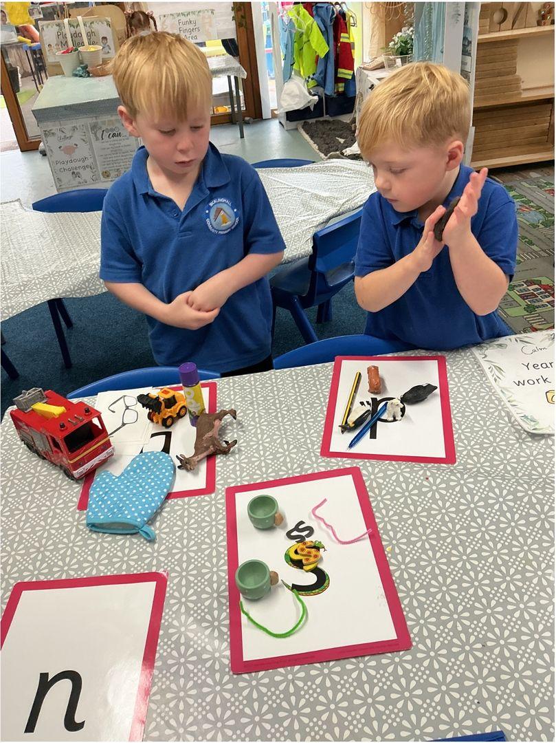 Phonics & Colourful Semantics | Sicklinghall CP School